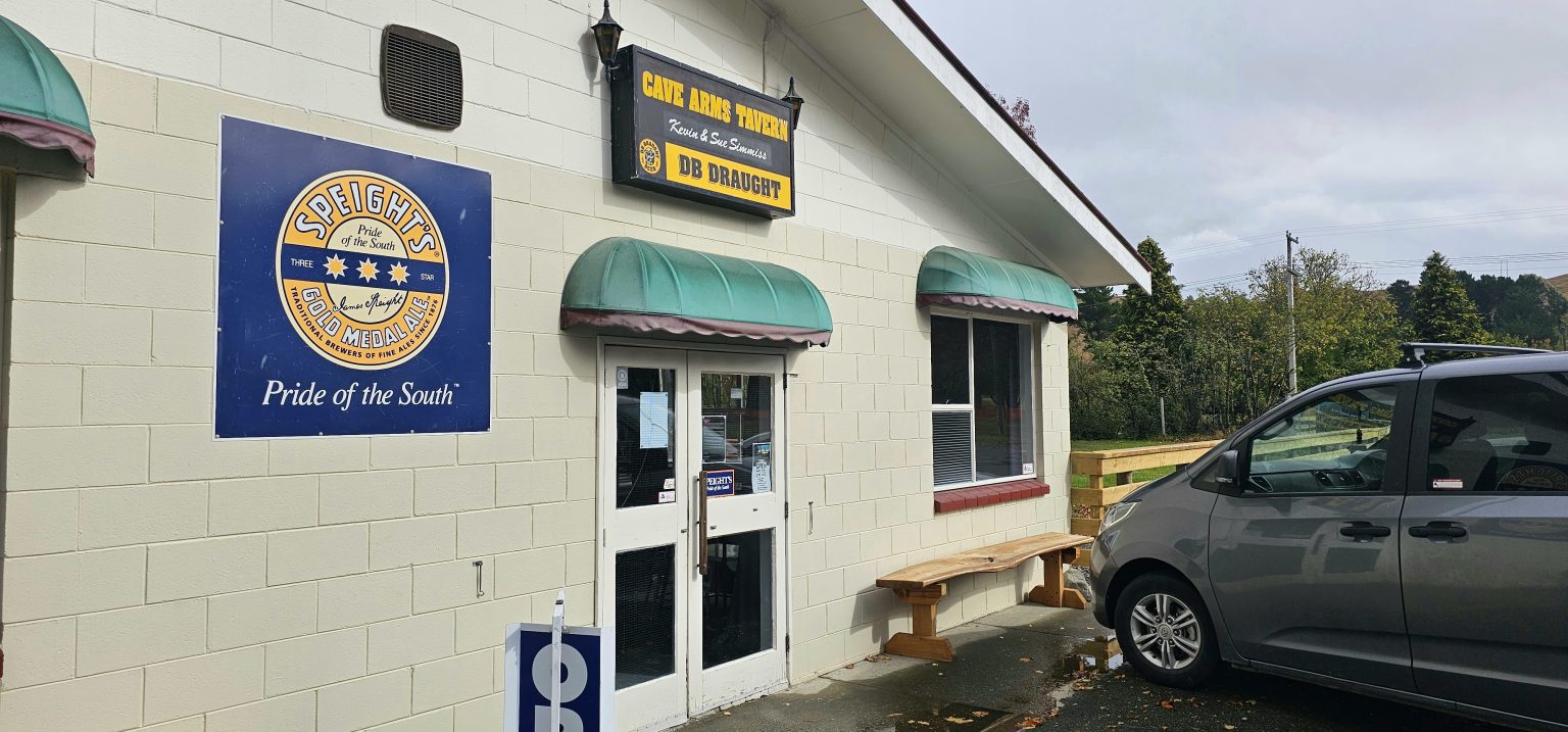 Pub reopens under new ownership - Timaru Courier