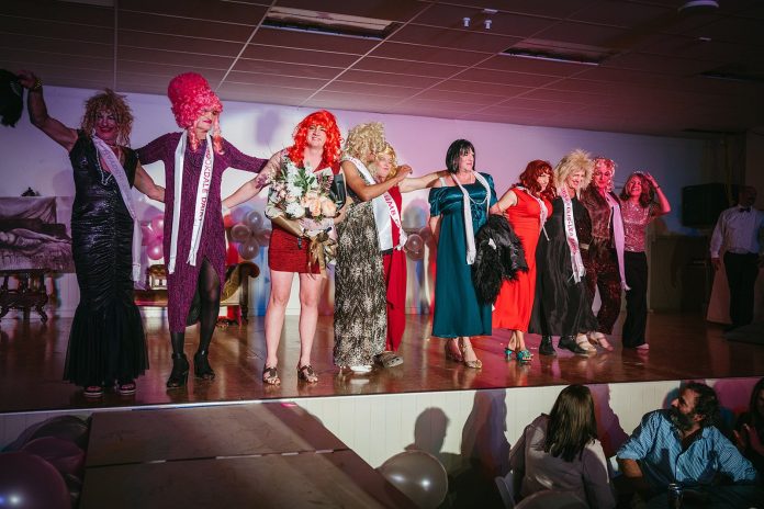Blokes in drag raise $35k for trail - Timaru Courier